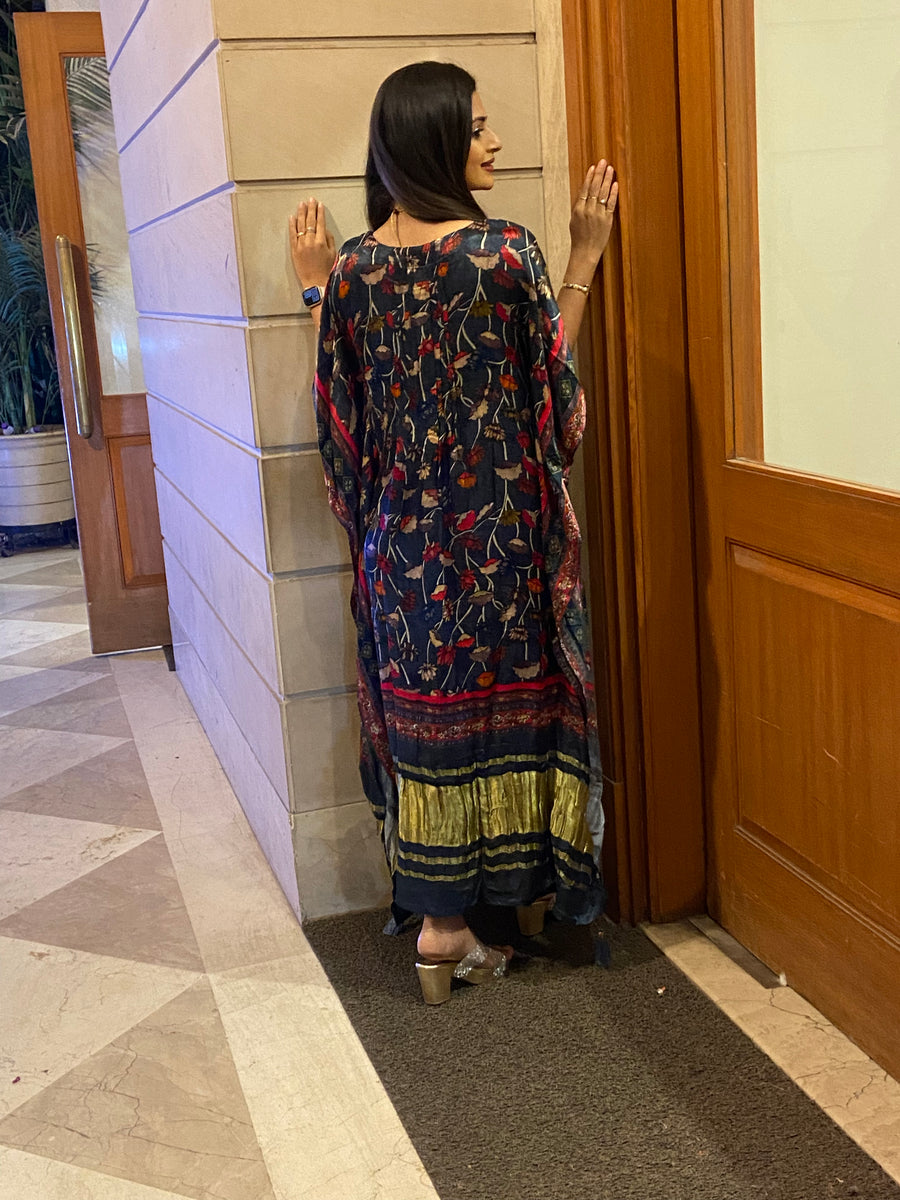 Urban Mystic Dark Grey And Floral Print Kaftan – BlueClub Select